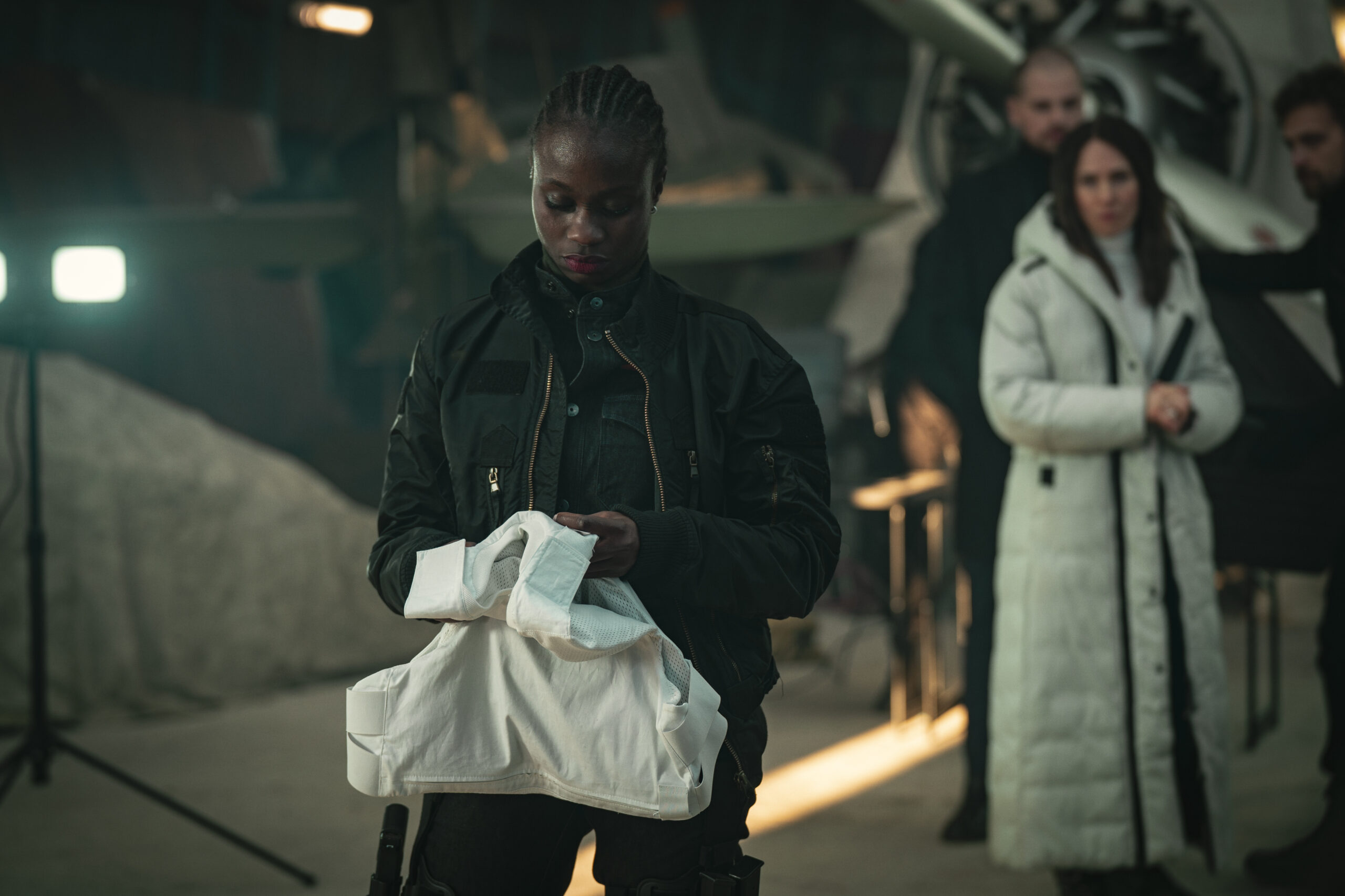 This International Chart-Topping Netflix Thriller Is A Definite "Must ...