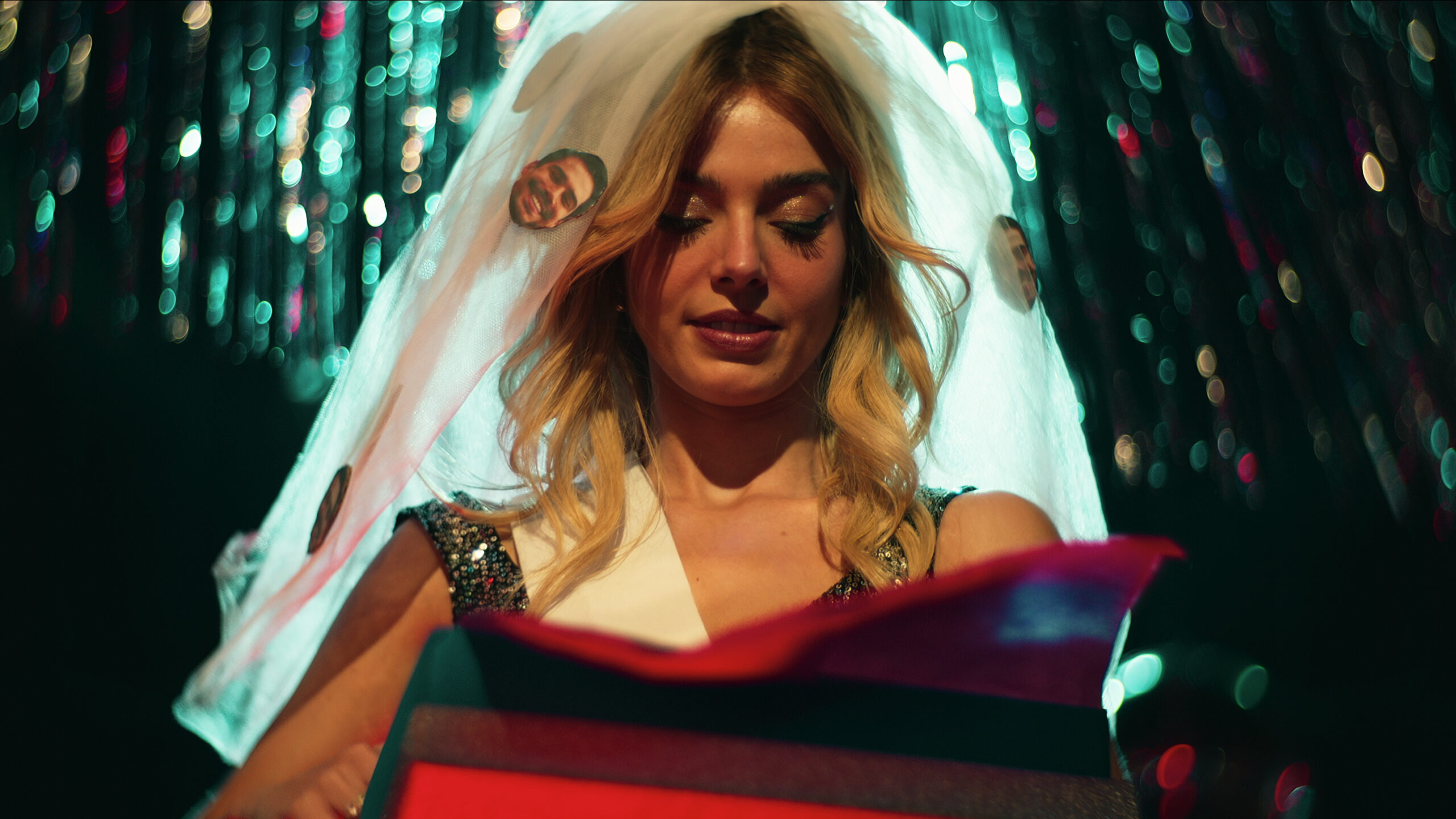 The #1 Netflix Thriller Is One Wild Erotic Ride: "Sex and riding ...