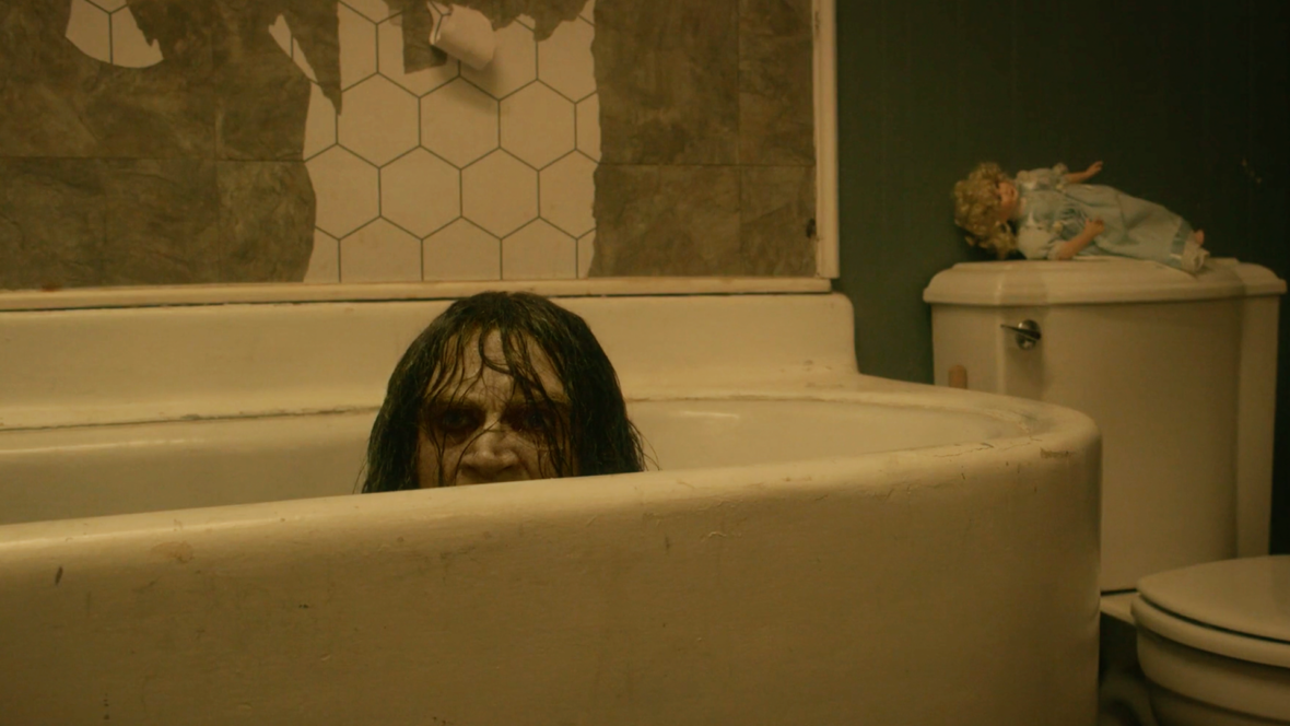 'Scared To Death' Exclusive Clip: Something's In The Bathtub...